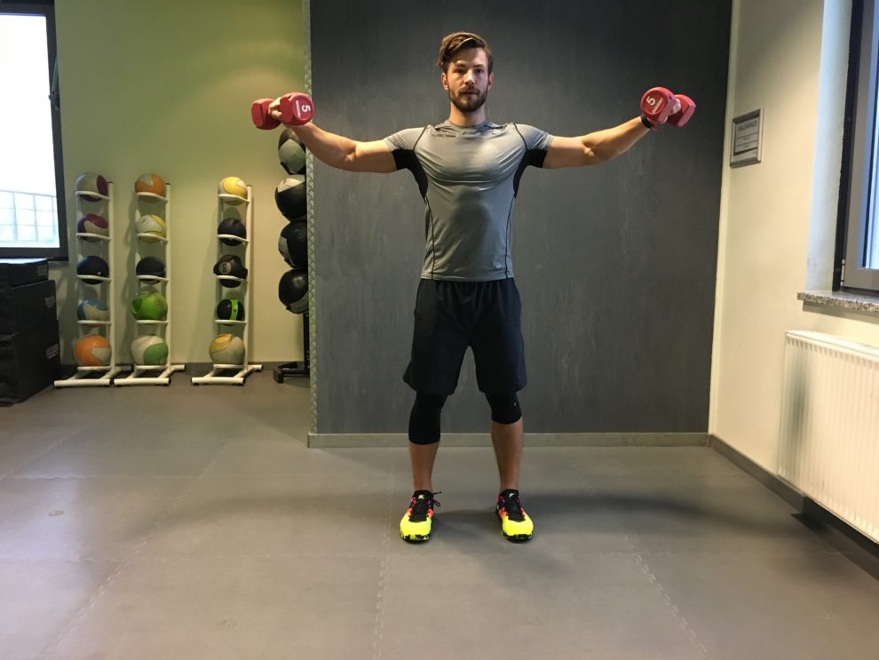 ᐅ Seitheben - Die richtige Ausführung mit Bildern und Video!