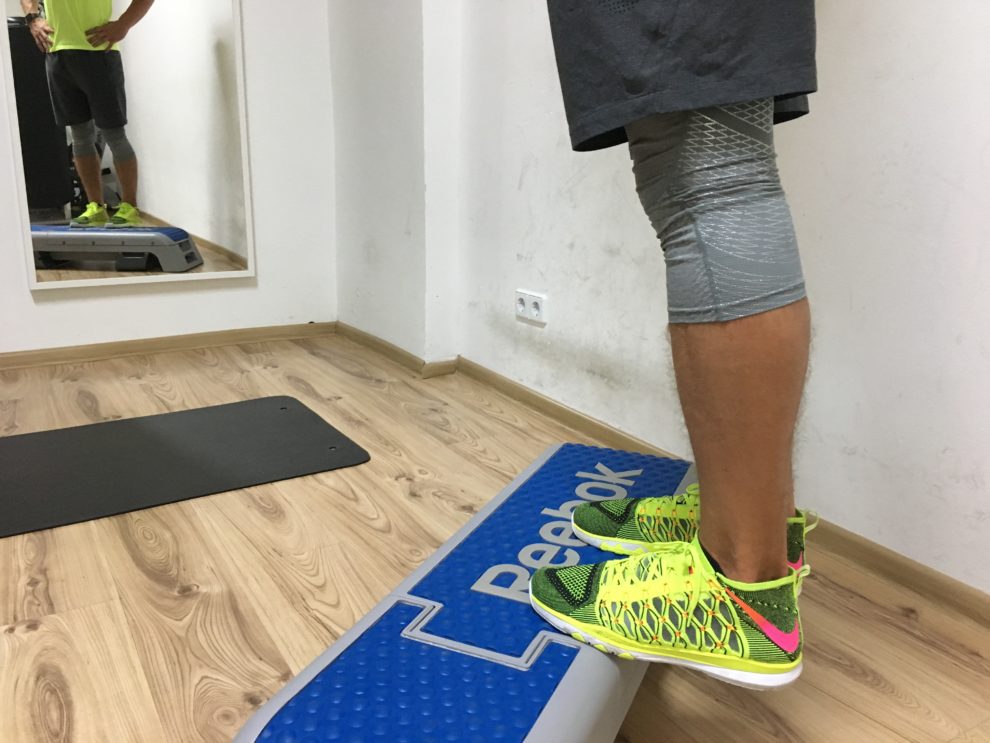 ᐅ Wadenheben Stehend - Ausführung mit Bildern und Video!